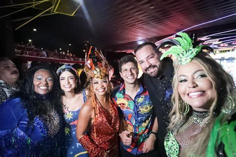 Baile Municipal Do Recife Celebra Protagonismo Feminino No Carnaval