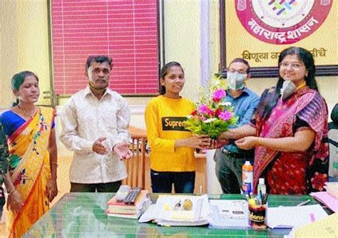 Textile Commissioner Dr Khode Takes Responsibility Of Educating A Girl