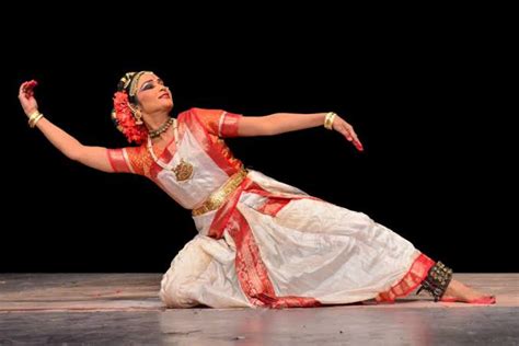 Kuchipudi Dance Images