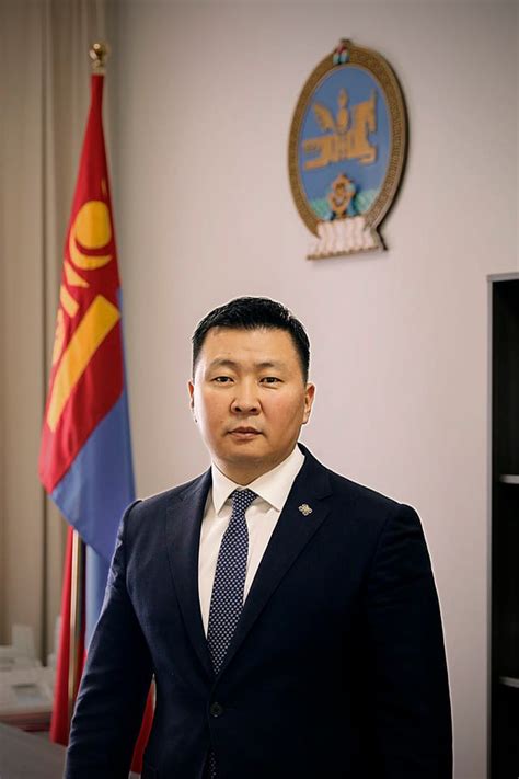 Э Бат Амгалан “Хөгжлийн зураглал 2030” бодлогын бичиг баримтыг