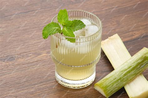 Premium Photo Fresh Sugar Cane Juice Es Tebu In Glass Indonesian Drink