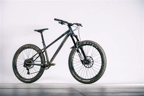 COMMENCAL NEWS Nouveau META HT AM
