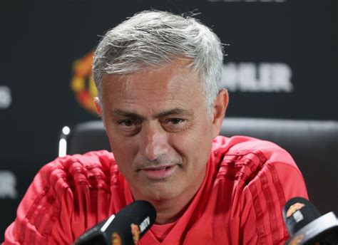 Manchester United Cant Afford To Sack Me Says Under Fire Manager Jose