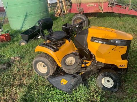 Cub Cadet Xt Lawn Mower Needs Work Schmid Auction