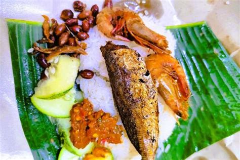 Jin Hoe Cafe Best Nyonya Nasi Lemak In Penang Smartdory