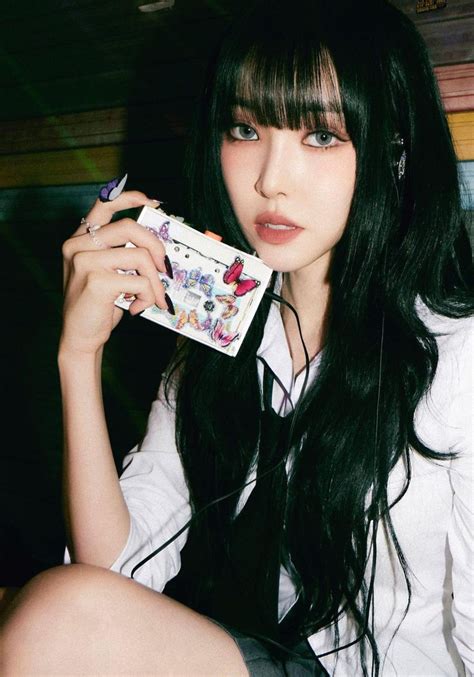 Yuju GFriend Profile Age Birthday Height Facts