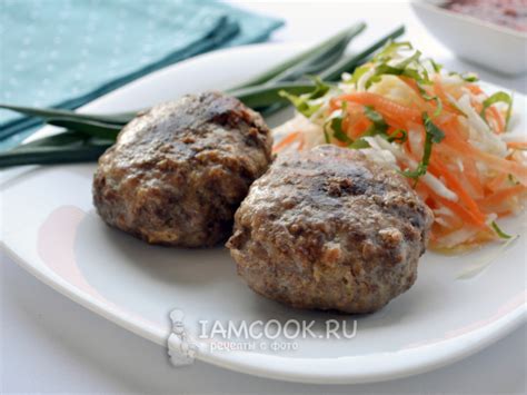 Котлеты из говяжьего и куриного фарша — рецепт с фото пошагово