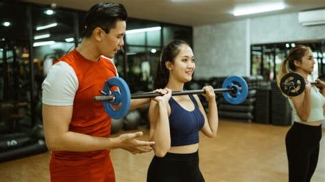 How To Do The Reverse Biceps Curl For Absolutely Massive Arms BarBend