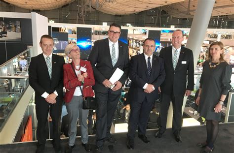 El Gobierno De Asturias Y Phoenix Contact Suscriben Un Acuerdo De