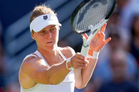 Samsonova Corta El Paso De Rybakina En Pekín