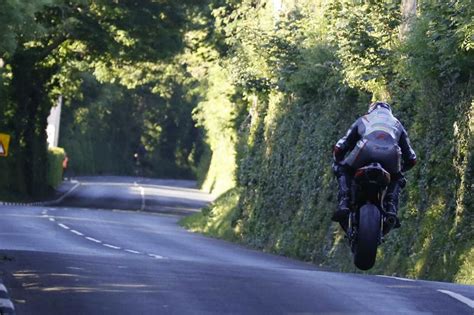 Muere el piloto español Raül Torras en un accidente en la Isla de Man Periodismo del Motor