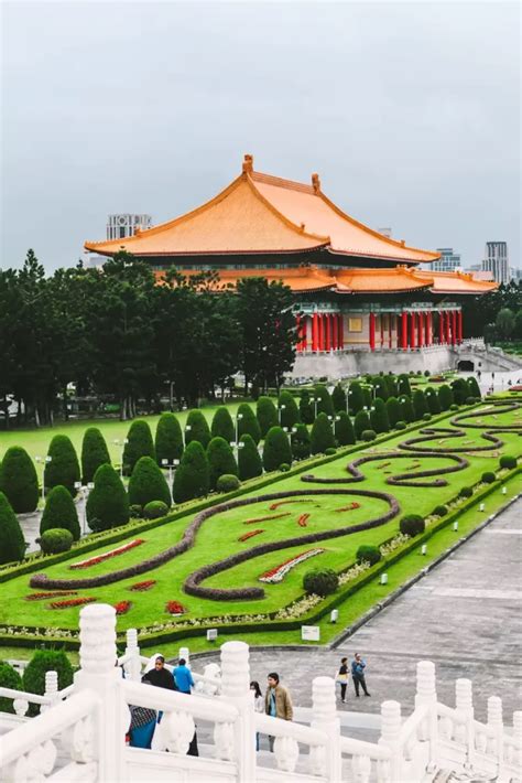 Guide To Chiang Kai Shek Memorial Taipei
