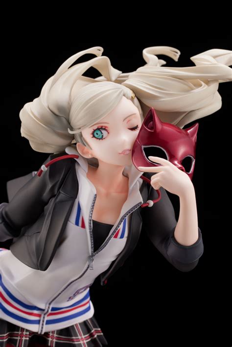 Представлена аниме фигурка Persona 5 Royal Ann Takamaki School