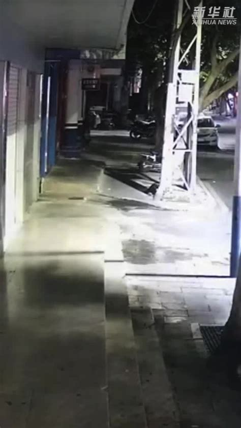 辅警下班一眼认出在逃嫌疑人凤凰网视频凤凰网
