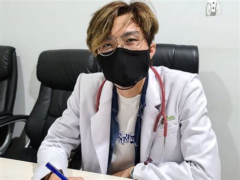 Dokter Tirta Sebut 5 Alasan Masyarakat Tidak Mau Pakai Masker Okezone