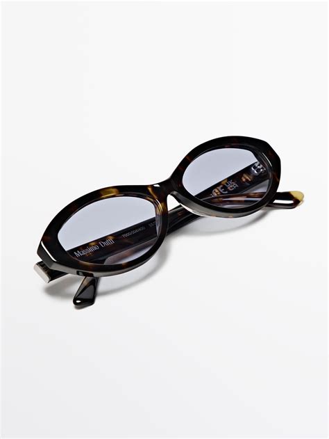 Малки слънчеви очила с цветни лещи · Синьо · Кожени Якета Massimo Dutti