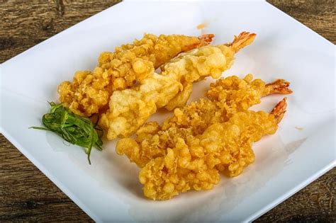 Premium Photo Asian Cuisine Prawn Tempura With Herbs And Spices