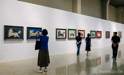 读山与掘井砂金油画作品展开幕 中国美术展览网