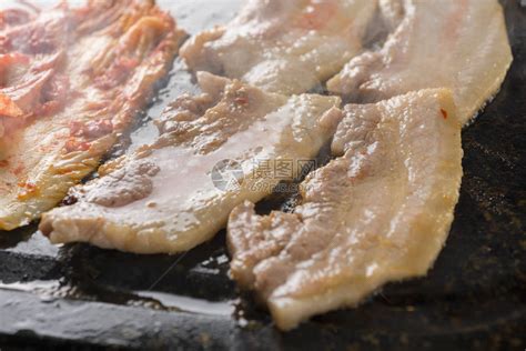 韩式烤猪肉料理高清图片下载 正版图片504986917 摄图网