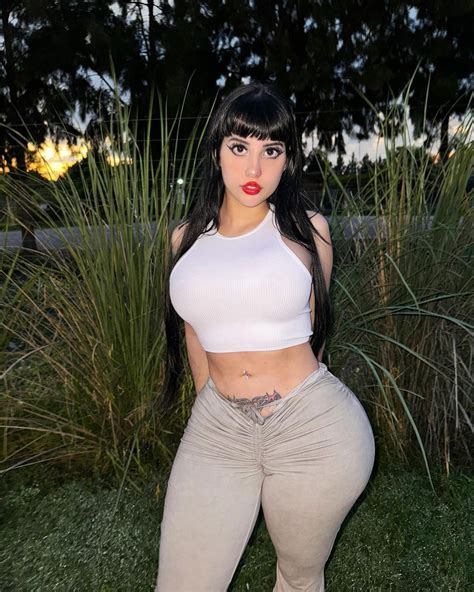 Micaela Ari Bio Age Height Wiki 😍 Models Biography