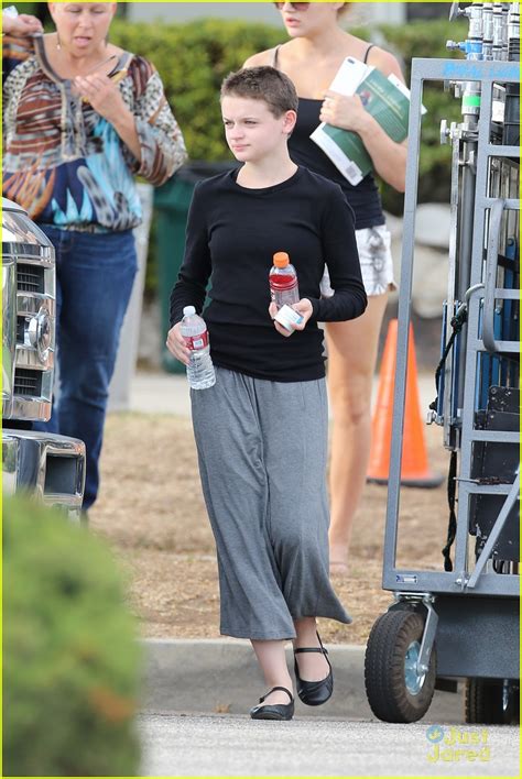 Joey King Super Short Hair For Wish I Was Here Photo 592825