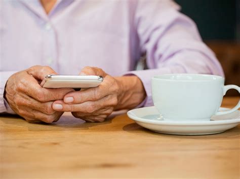 Mom Wants Sons Phone Password He Says No — Whos Right