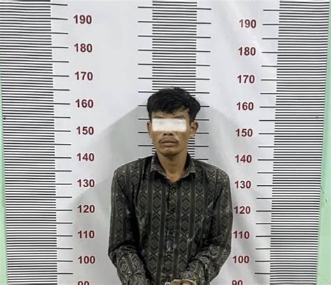 រពឹស ដៃ ជាប់ខ្នោះ លួចកាត់ខ្សែភ្លេីងពលរដ្ឋ ត្រូវនគរបាលស្រុកត្រាំកក់