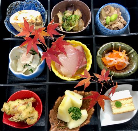 今月の松花堂弁当 株式会社 年輪 現状の給食会社の概念にとらわれない新しい給食会社
