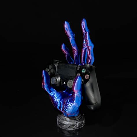 3d Printable 6 Finger Alien Hand Controller Holder By Stlflix