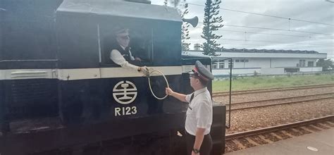 3672次 路牌交接（鬧著玩的） 鐵道板 Dcard