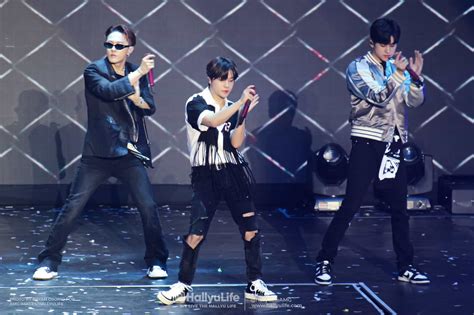 IKON K POP MASTERZ Ep In Manila HQ PHOTOS