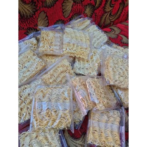 Jual Mie Yoki Mie Bengkang Mie Ala Isi 20 Pcs Shopee Indonesia