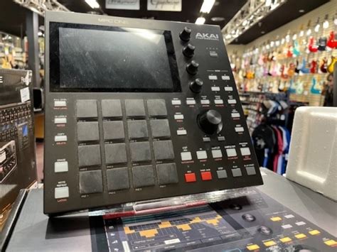 Gear Hunter Akai Mpc One