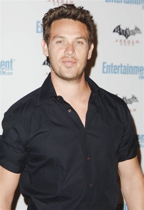 Kevin Alejandro Picture 6 Comic Con 2011 Day 3 Entertainment Weekly