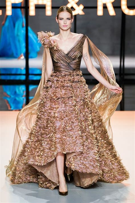 SEMANA DE LA ALTA COSTURA DE PARÍS Desfile de Ralph Russo Semana