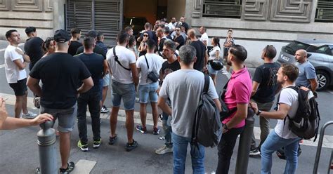 Faits Divers Justice Émeutes à Marseille Un Policier De La Bac
