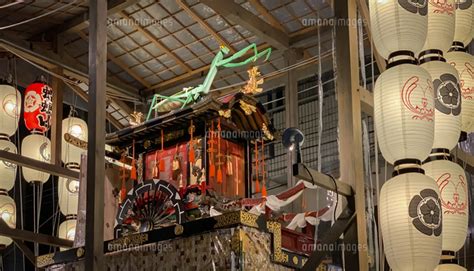 京都 祇園祭 蟷螂山の山鉾とカマキリの写真素材 Fyi07812103 ストックフォトの Qlean Market