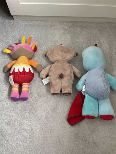 In The Night Garden Upsy Daisy Makka Pakka And Igglepiggle Talking Plush