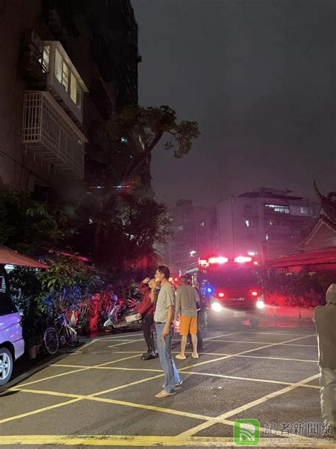 更新北市信義區驚傳暗夜惡火 住戶睡夢中驚逃