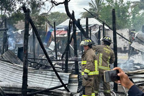 Incendio devasta un templo y un taller en la región en Cancún
