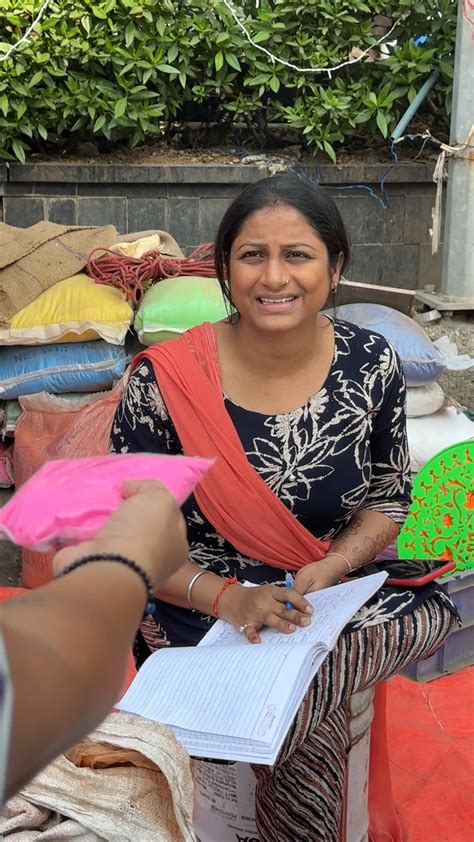 लड़कियों ने पुलाव बेचने वाली की बेइज्जती की वजह हैरान करेगी पुलाव