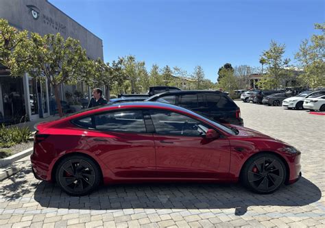 特斯拉model 3高性能版实车抢先看，二季度即将上市掀起新能源风暴搜狐汽车搜狐网