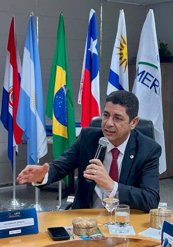 União de Parlamentares Sul Americanos elege Valdemar Júnior novo presidente da entidade