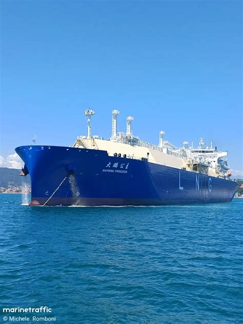 Ship Dapeng Princess Lng Tanker Registered In Singapore Vessel Details Current Position And