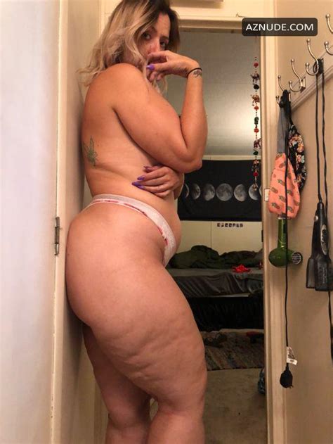 Jules Hellojules Is An American Body Positive Woman Living In Southern California AZNude