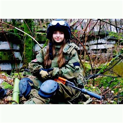 قـــــصـه هـای مــن خسته صدا عاشق دختر تک تیر انداز در جبه یی دشمن