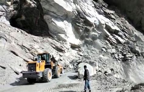 Skardu Bound Passenger Coaster Hit By A Massive Landsliding At Least