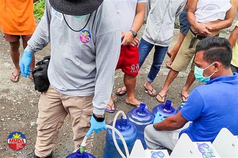 Mmda Higit 15 000 Galon Ng Tubig Ang Naipamahagi Sa