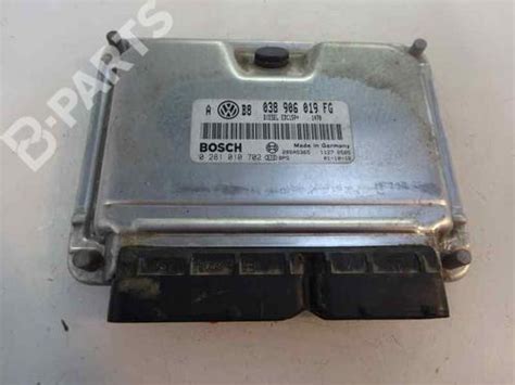 Engine Control Unit Ecu Vw Golf Iv Variant 1j5 19 Tdi 4402547 B