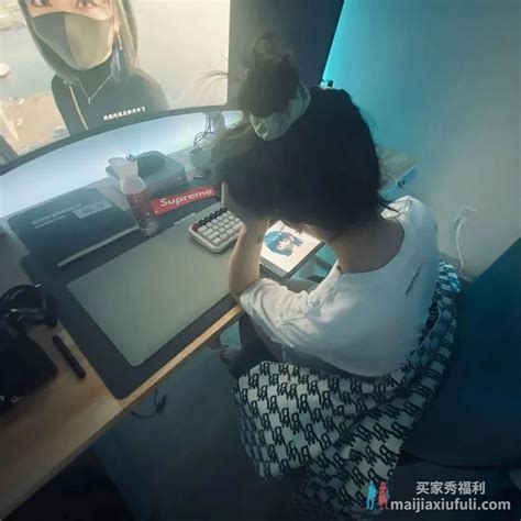 玩偶姐姐（hongkongdoll）到底是怎么红的？ Ev撲克官網